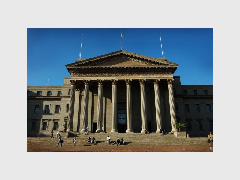 Hundreds gather at Wits University Great Hall for mass meeting ...