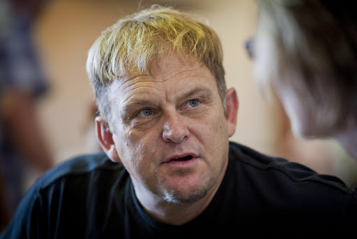 Steve Hofmeyr content to be taken off the air | Rosebank Killarney Gazette
