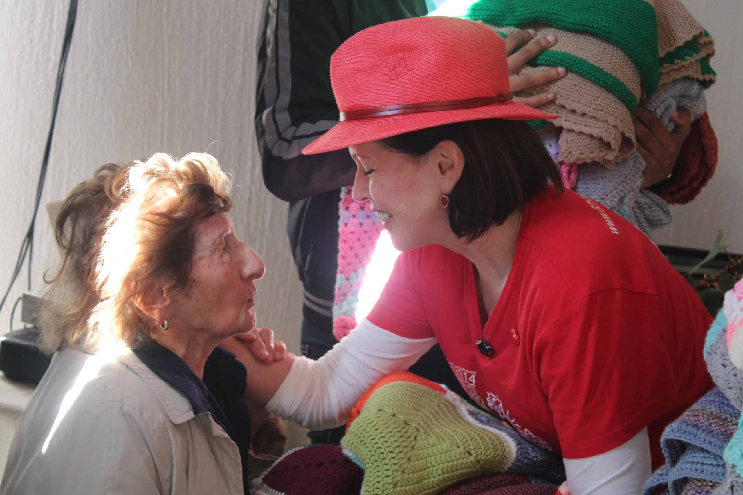 67 Blankets for Nelson Mandela Day brings warmth ahead of winter ...