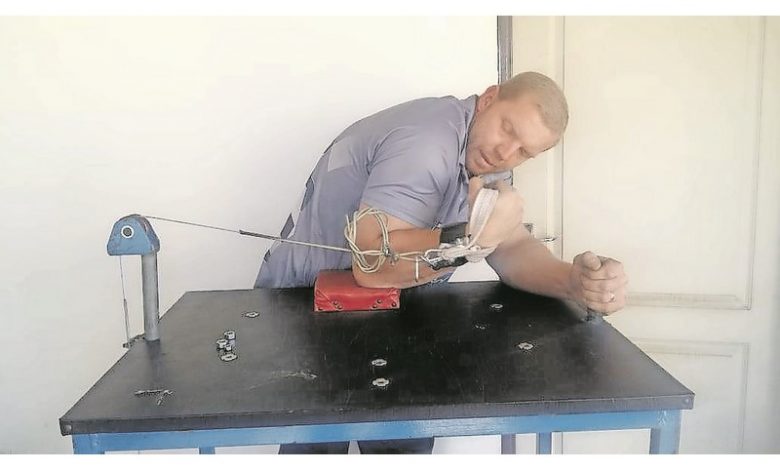 (Video)Terence is training his arm(y) for an upcoming challenge ...