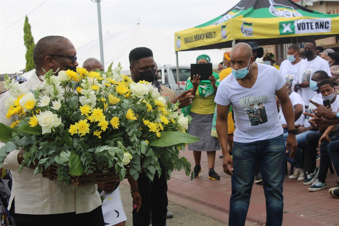 Candlelight in honour of the late executive mayor | Witbank News