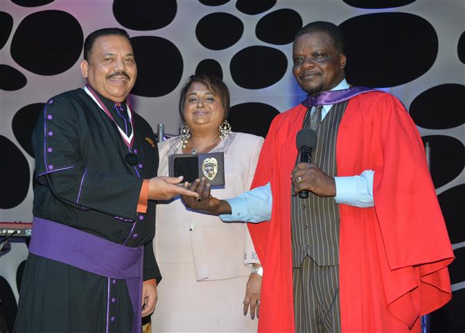 Chatsworth pastor receives his Chaplaincy badge | Rising Sun Newspapers