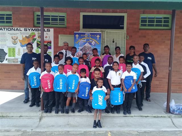 School bag drive helps lighten the load for future leaders | Rising Sun ...
