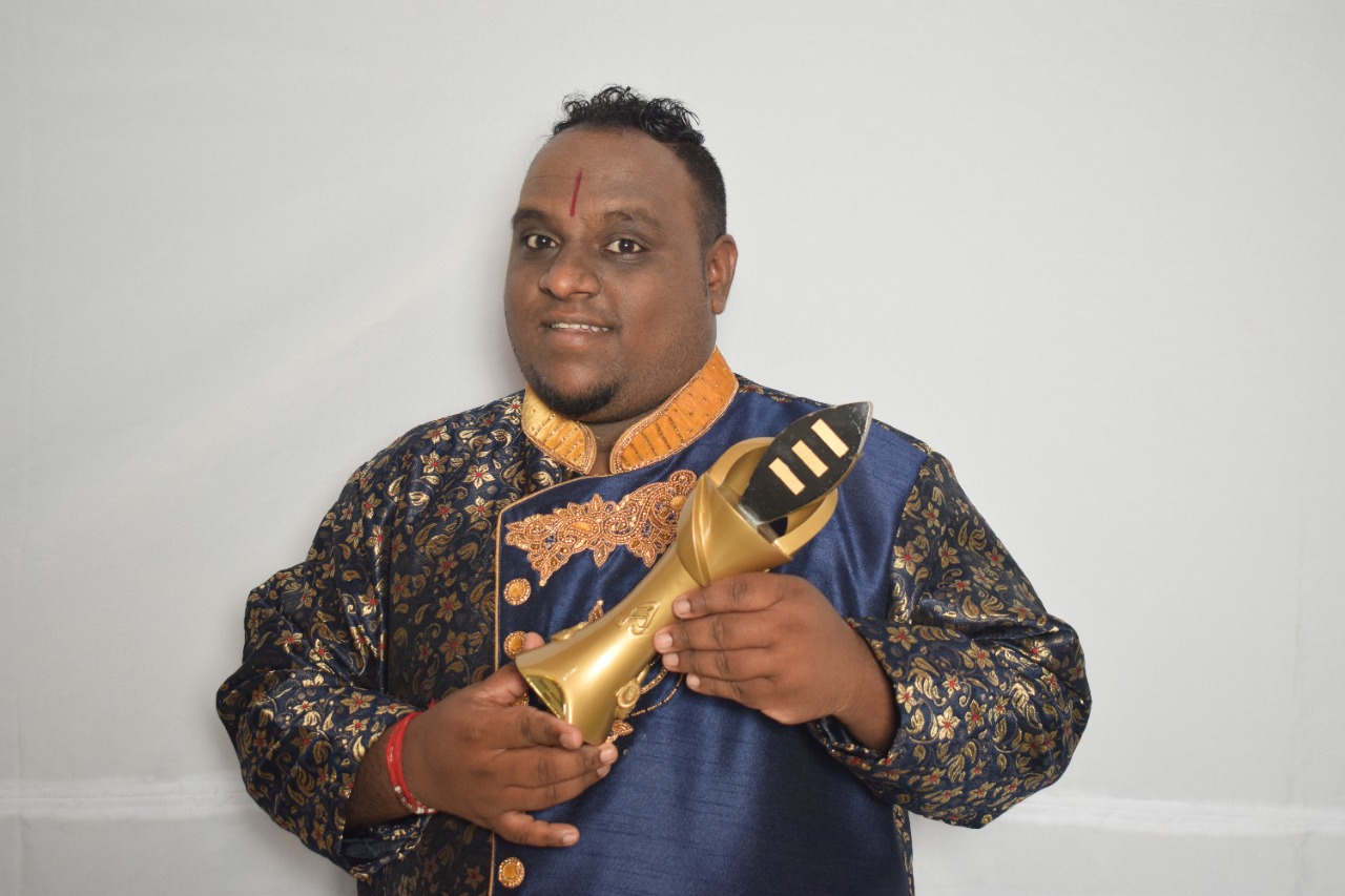 Preven Moodley named ‘Best Indian Artist’ at glittering SATMA awards ...