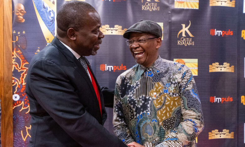Foreign dignitaries and ministers honour Madiba shirt creator on 63rd ...