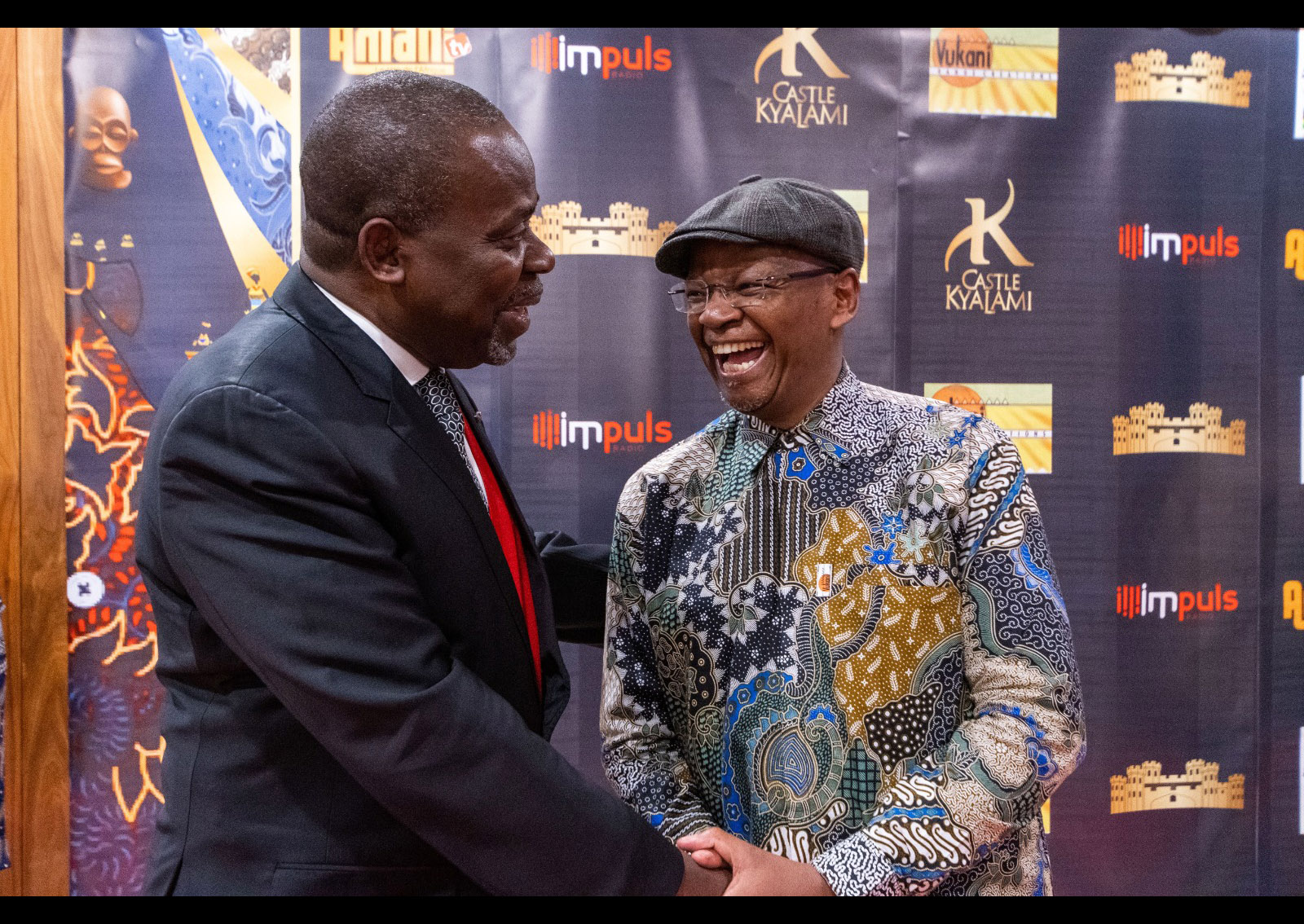 Foreign dignitaries and ministers honour Madiba shirt creator on 63rd ...