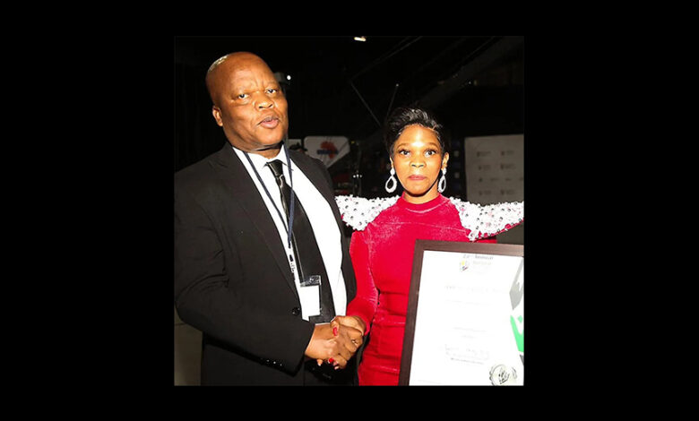 Local teacher placed second in National Teaching Awards | Rising Sun ...