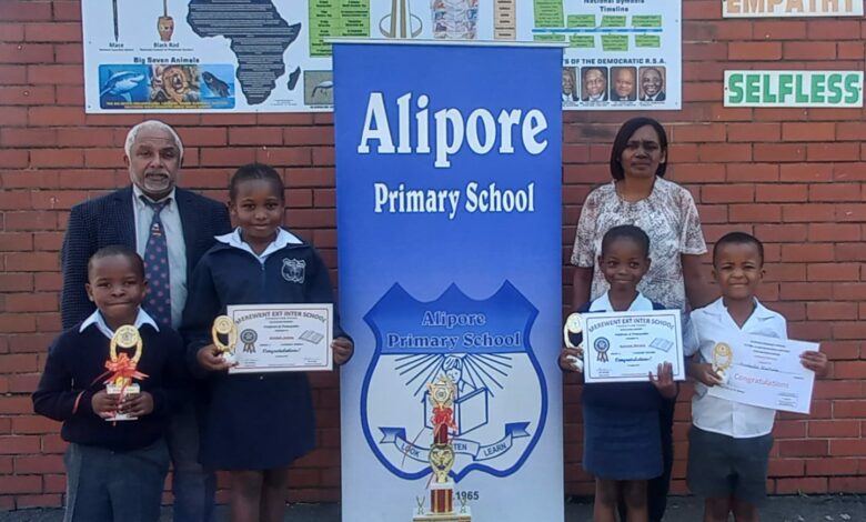 Alipore Primary pupils impress judges during elocution contest | Rising ...