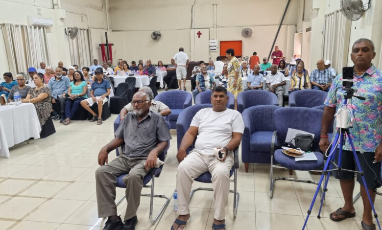 Nostalgia galore: Former residents of Sea View and Bellair reunite at ...