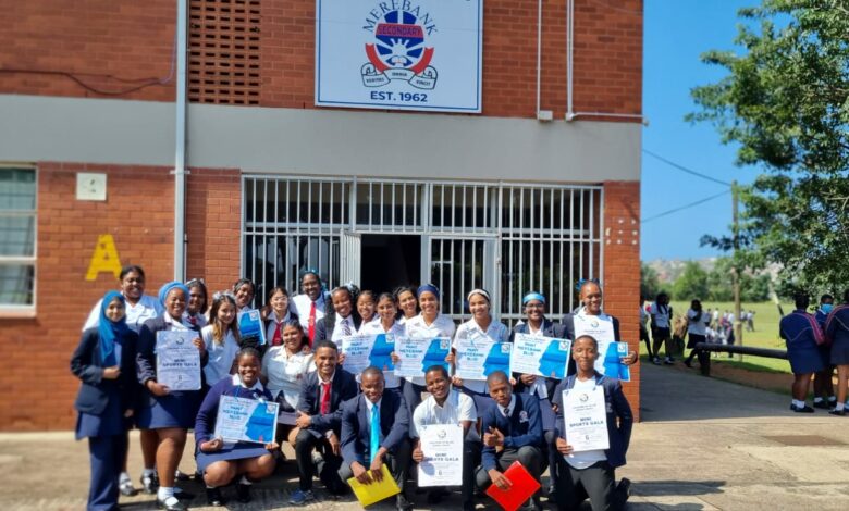 Painting Merebank blue to raise autism awareness | Rising Sun Newspapers