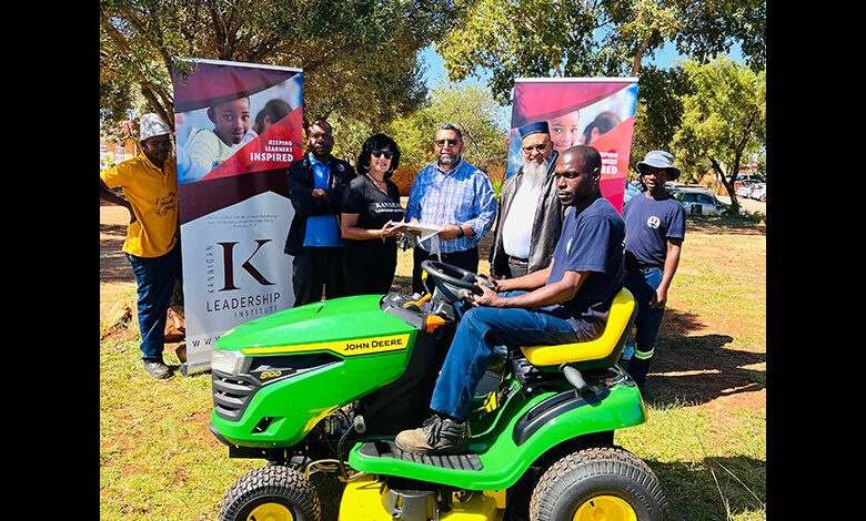 Impala Crescent Primary welcomes recent donation | Rising Sun Newspapers