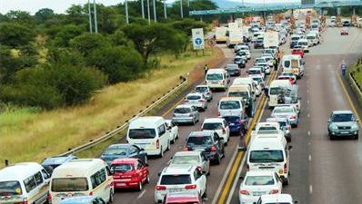 WATCH: Chaos erupts at the N1 Carousel Toll Plaza - LNN - Bedfordview ...