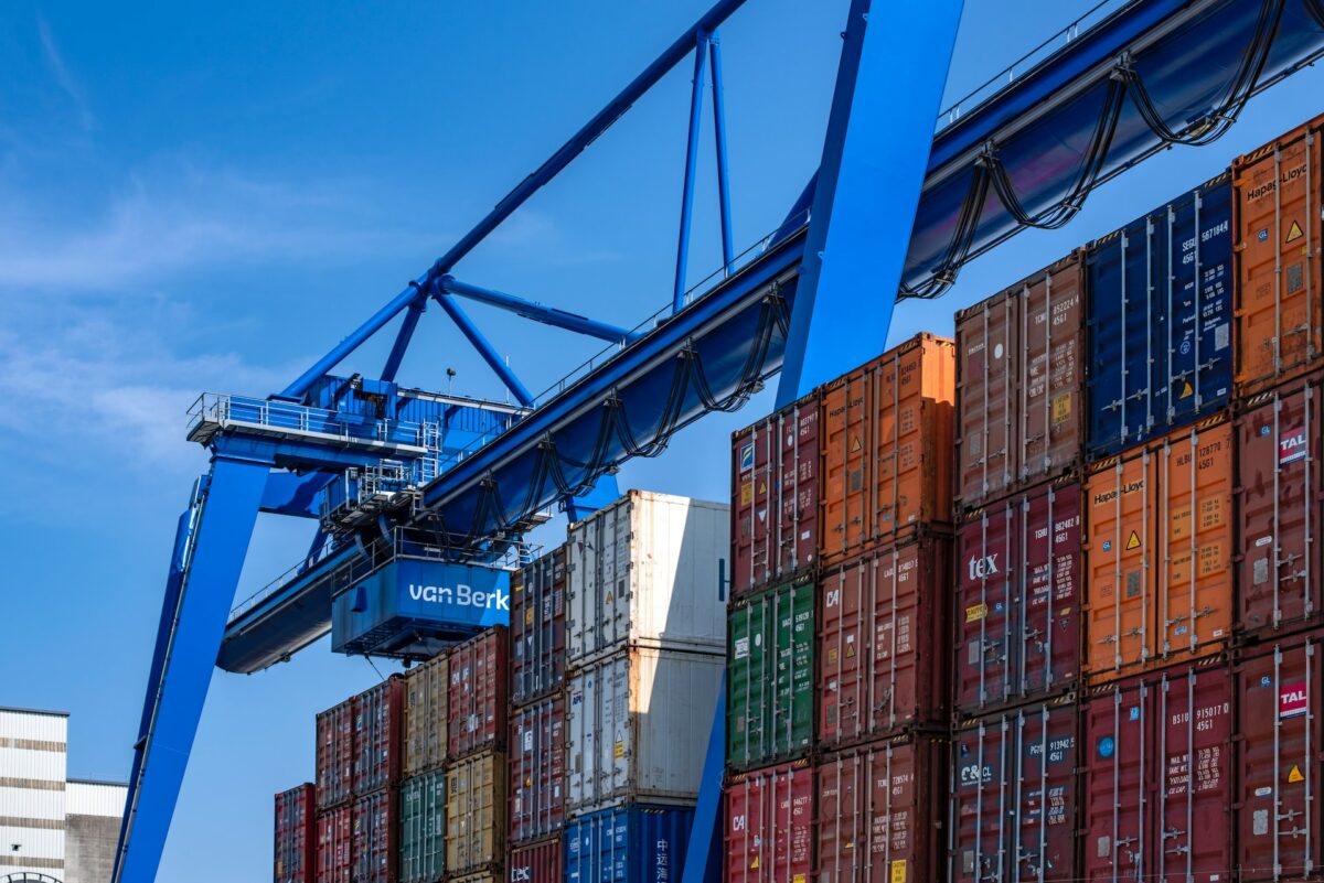Latest Sars data shows increase in imports, decrease in exports - LNN ...