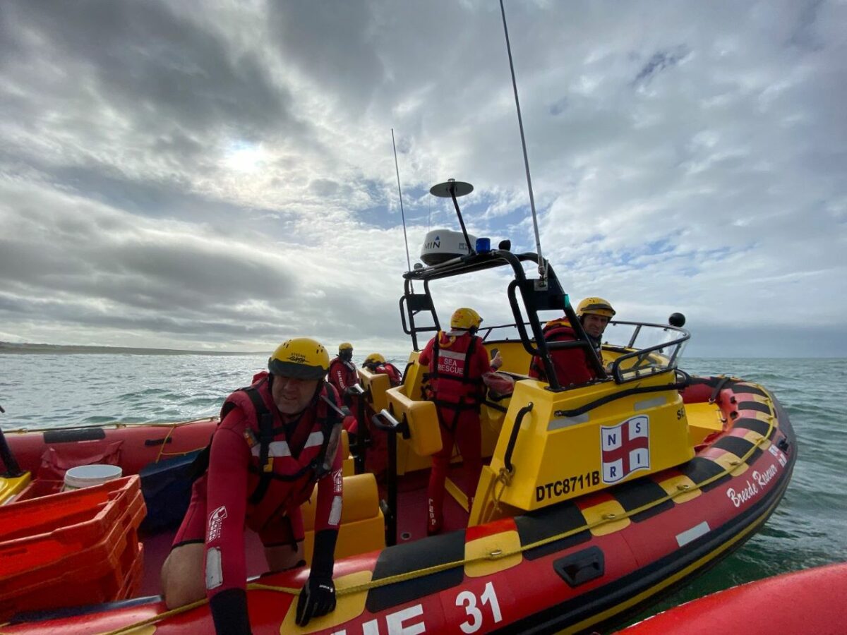 4 dood, 1 vermis na vissersboot op rotse beland in Wes Kaap - LNN ...