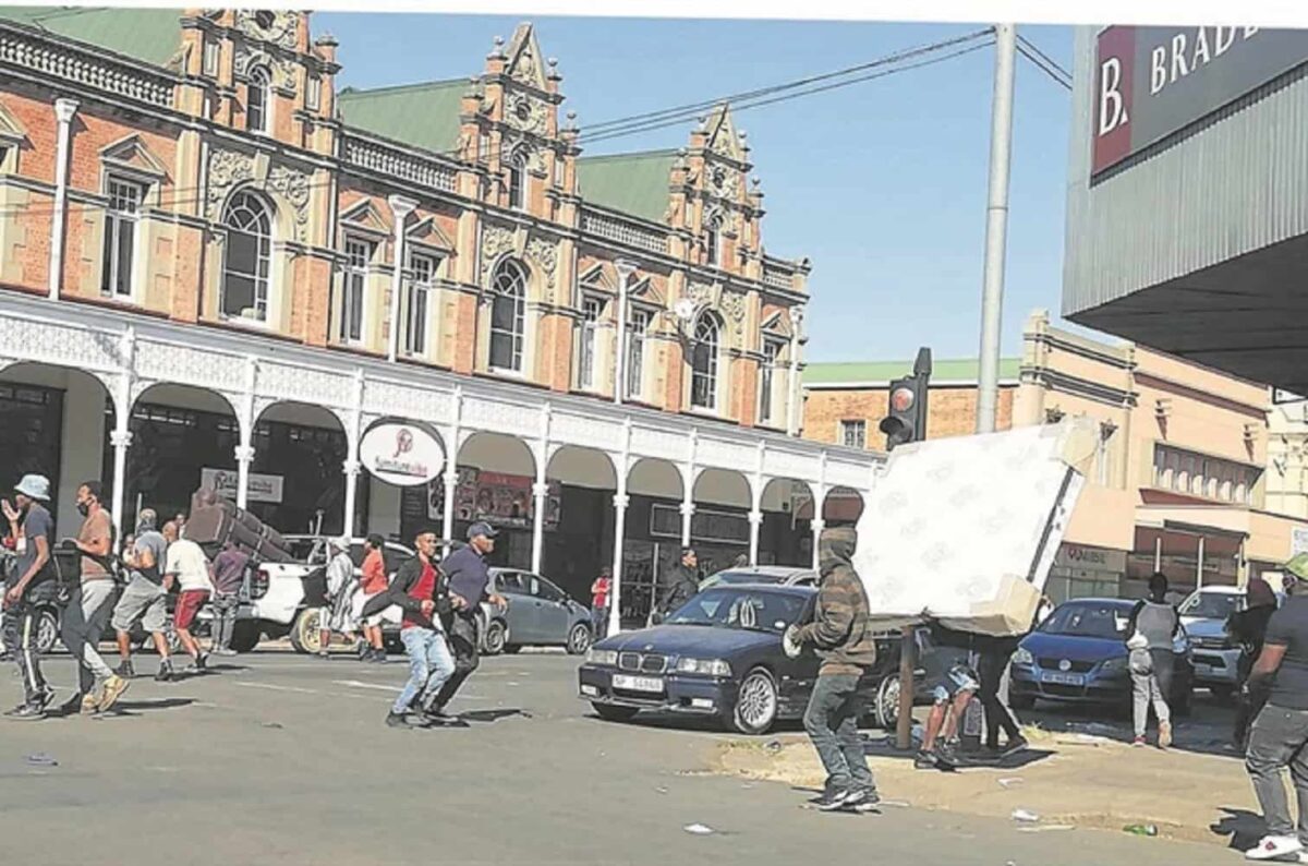 Hefty sentences in KZN for July unrest looters - LNN - Boksburg Advertiser
