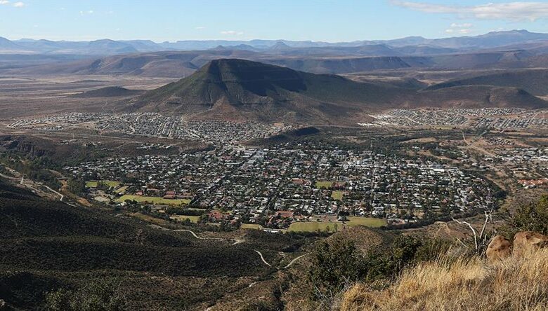 Naamsverandering van Karoo dorpe: Petisie geloods - LNN - Network News