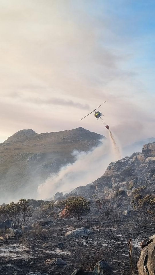 Simon’s Town fire: Early-morning evacuations - LNN - Network News