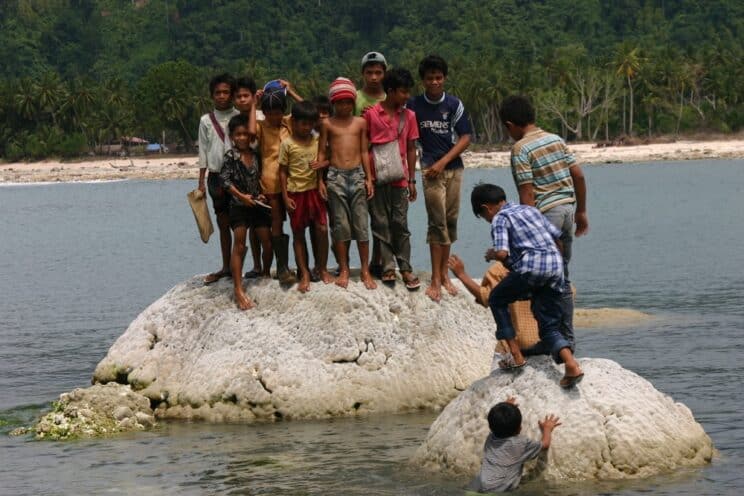 Unthinkable horror: 2004 tsunami survivors recall waves of death and ...