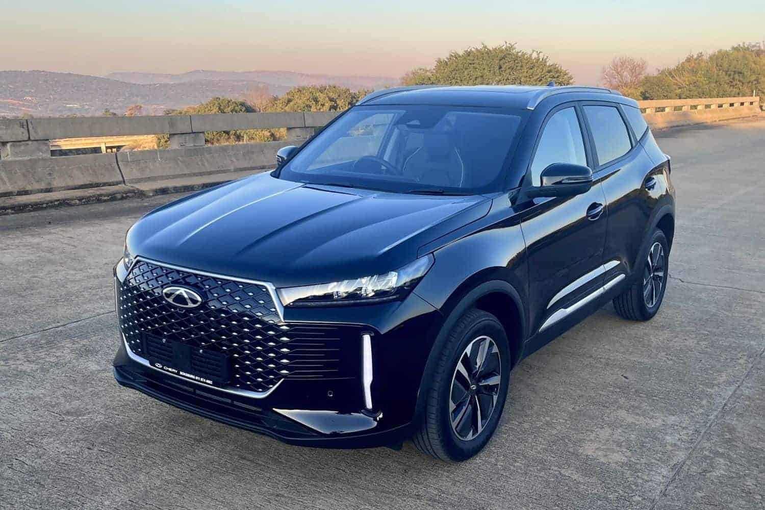 Chery Tiggo Cross hybrid serious threat to Toyota Corolla Cross ...