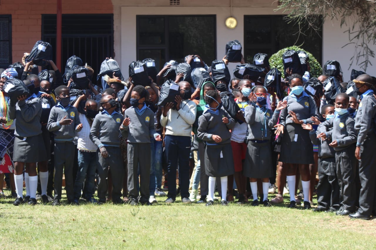 Elitheni Primary School learners receive school uniform from DSD ...