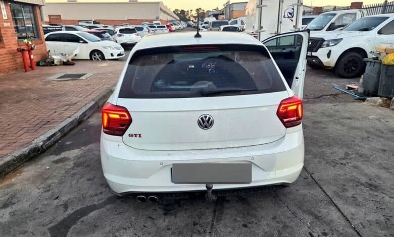 JMPD arrests suspect after intercepting stolen VW Polo on M1 | Soweto Urban