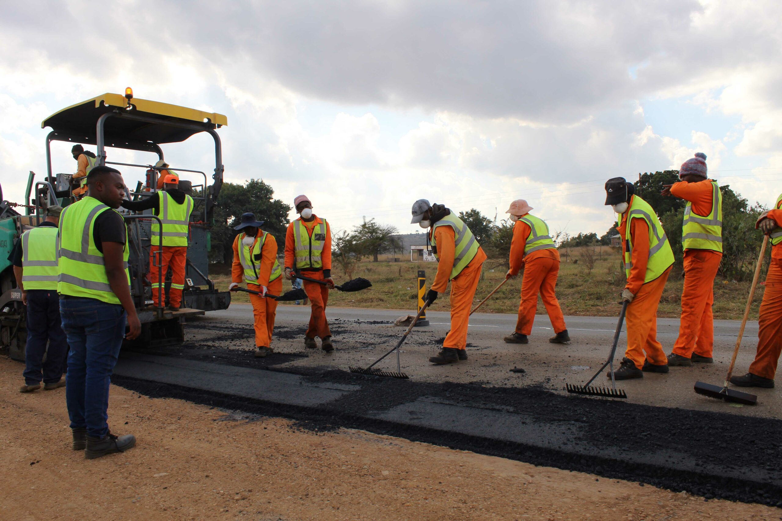 R36 road resealing is behind schedule | Letaba Herald