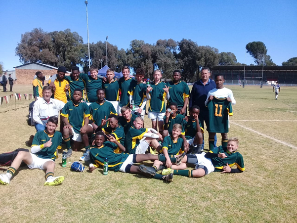 Callies se o.15s wys ander hóé | Carletonville Herald