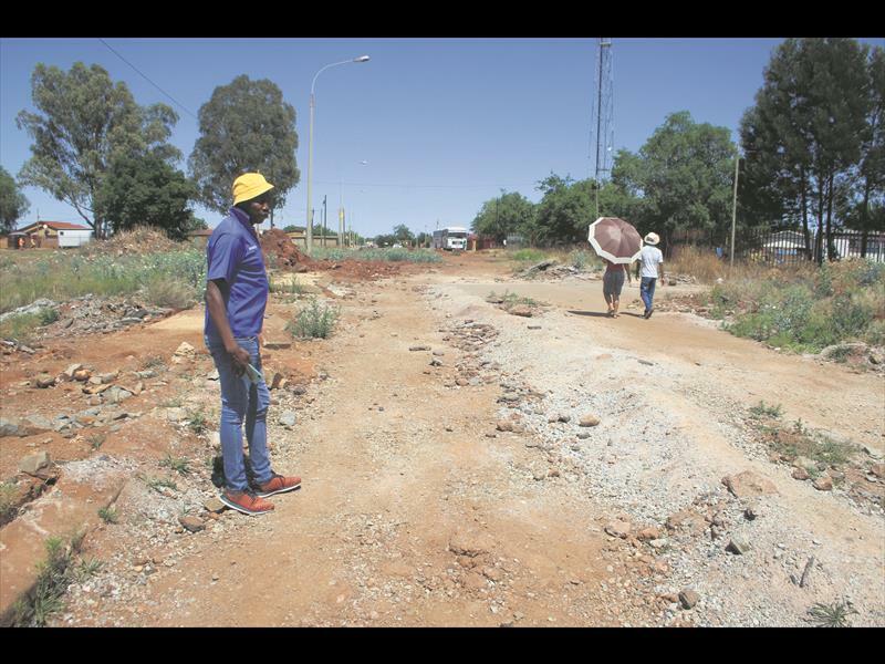 Unfixed road endangers many | Carletonville Herald