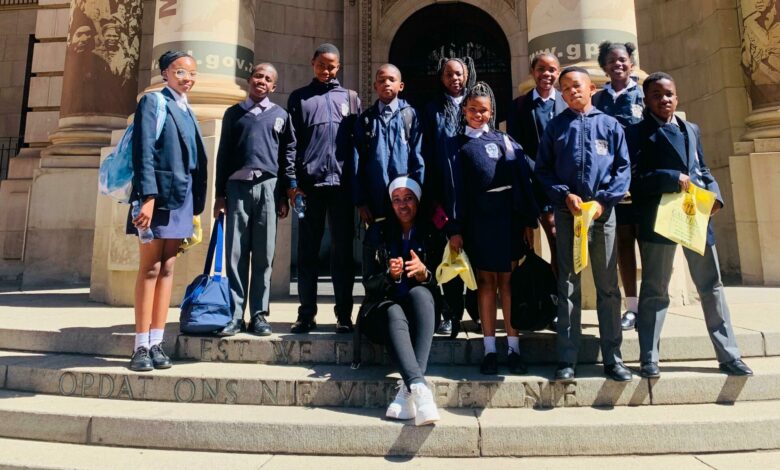 Danie Theron hockey teams visit Gauteng Provincial Legislature ...