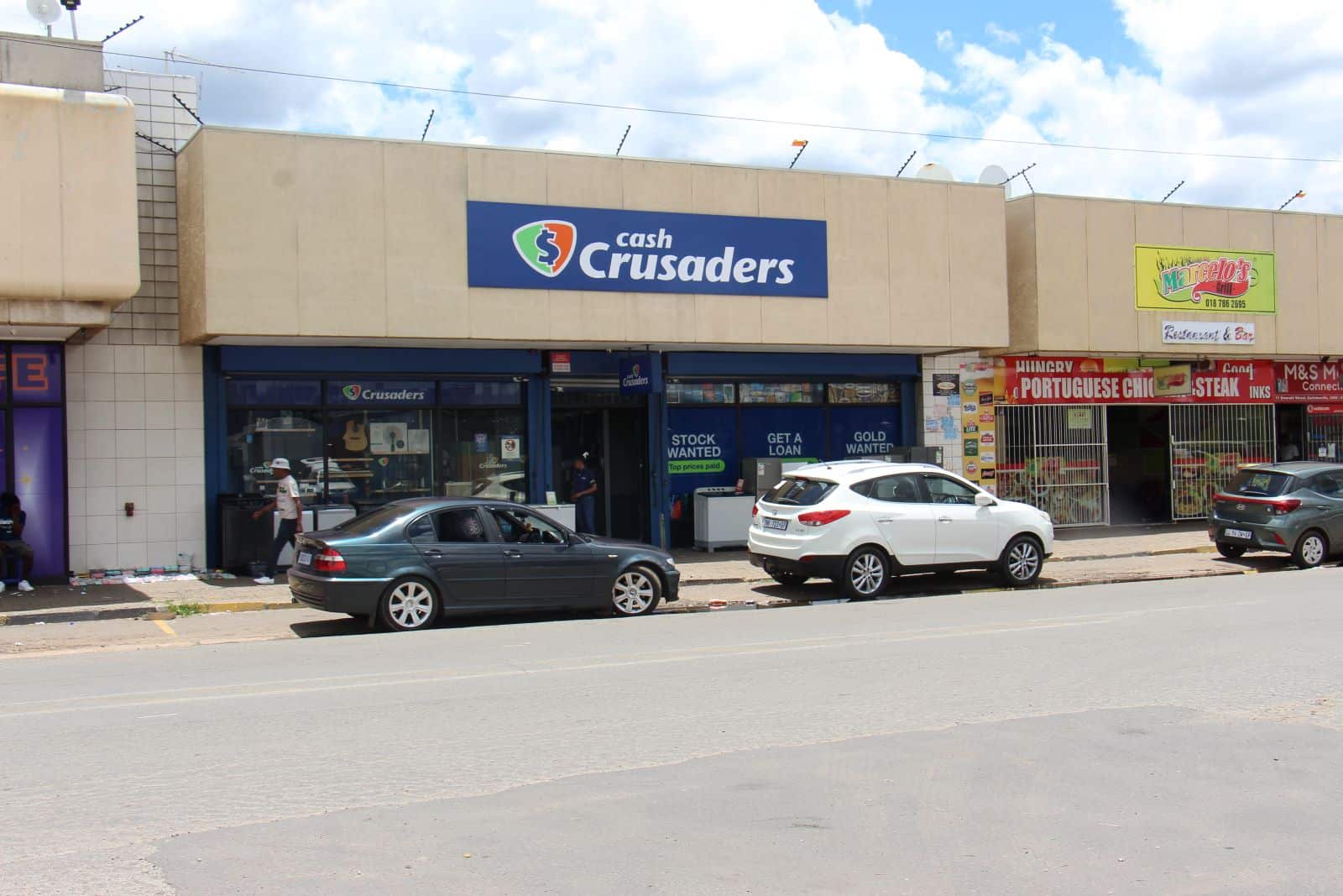 Armed robbers target Carletonville CBD business in broad daylight ...