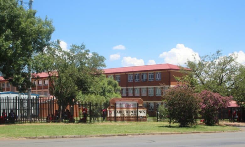 Merafong schools shine as 2025 matrics deliver outstanding pass rates ...