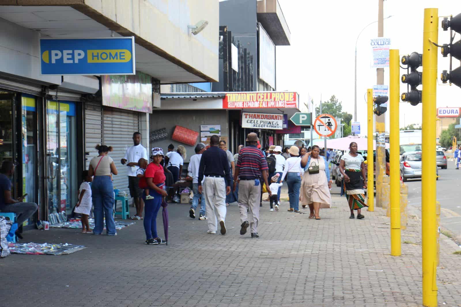 Armed robbery at Pep Home in Carletonville CBD: Suspects flee with ...
