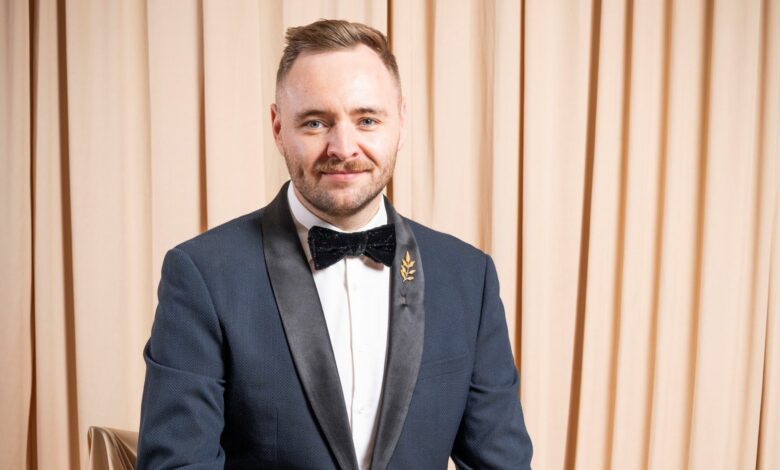 Oud-Fochviller Klaus-Louis Jansen van Vuuren skitter in nuwe produksie ...