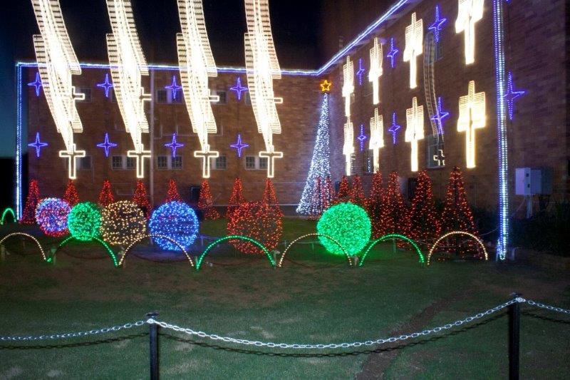 Abraham Kriel-kinderhuis se Liggiefees groter as ooit | Parys Gazette