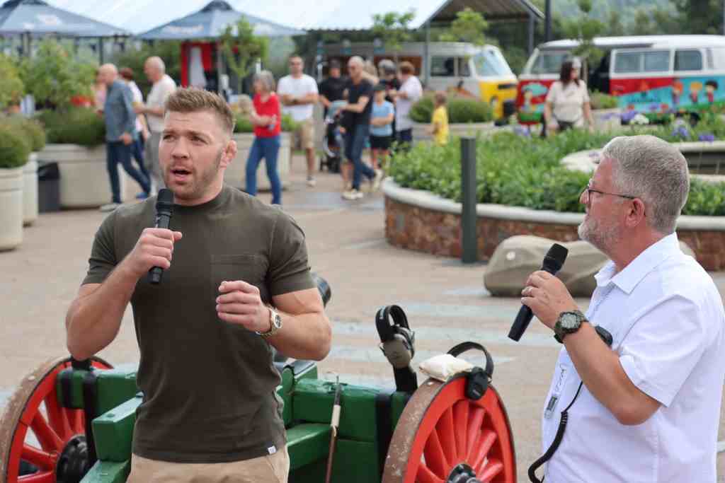 Dricus en Susanna span kragte saam | Parys Gazette