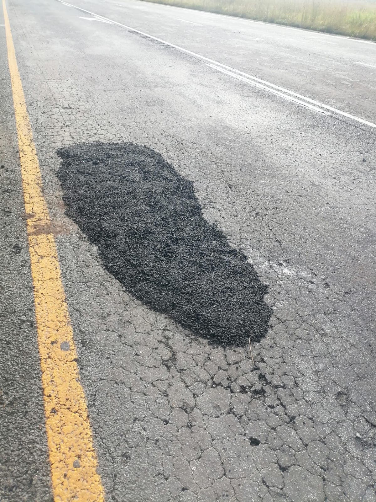 Waarskuwing: Gevaarlike slaggat op N1 laat talle gestrand | Parys Gazette