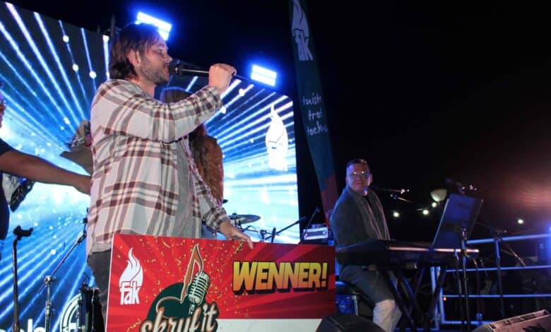 Logan skryf wenliedjie-prys los | Parys Gazette