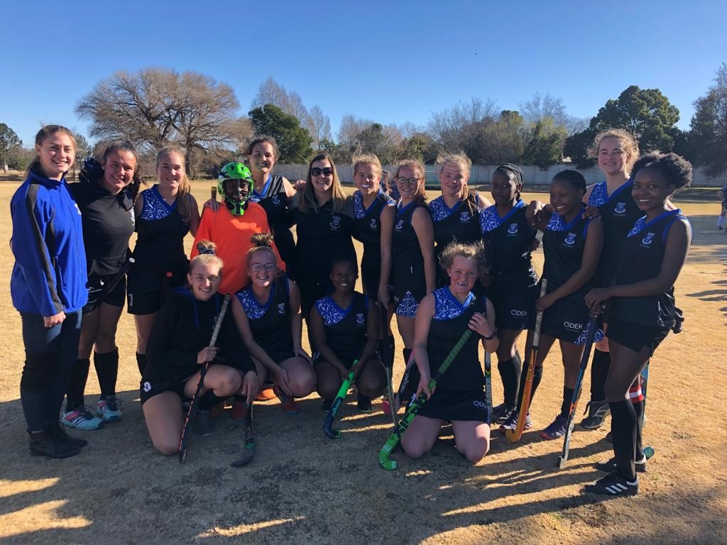 Ferdies se hokkiedogters bewys hulle talent met groot sege ...