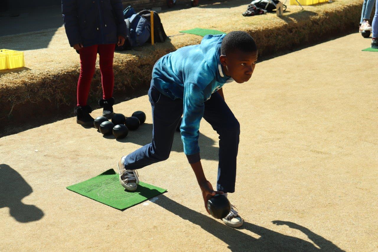 VIDEO: Promosa Secondary School show their lawn bowls skills ...
