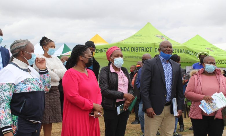 Minister Ayanda Dlodlo visits J.B. Marks Local Municipality ...