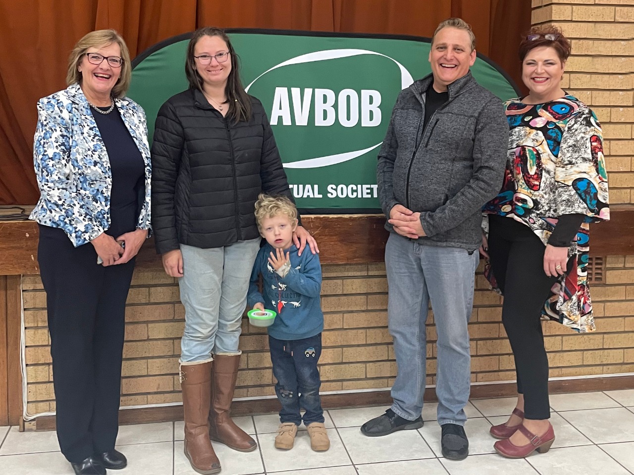 Bekende sanger bederf bejaardes met sy stem | Potchefstroom Herald