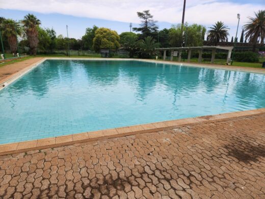 Potchefstromers kan weer in munisipale swembad baljaar | Potchefstroom ...
