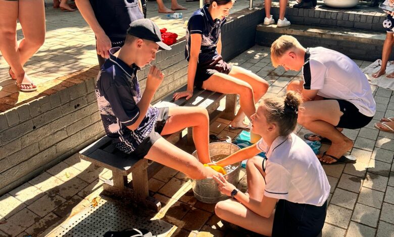 Gimmieraad is gelowig en diensbaar, was voete | Potchefstroom Herald