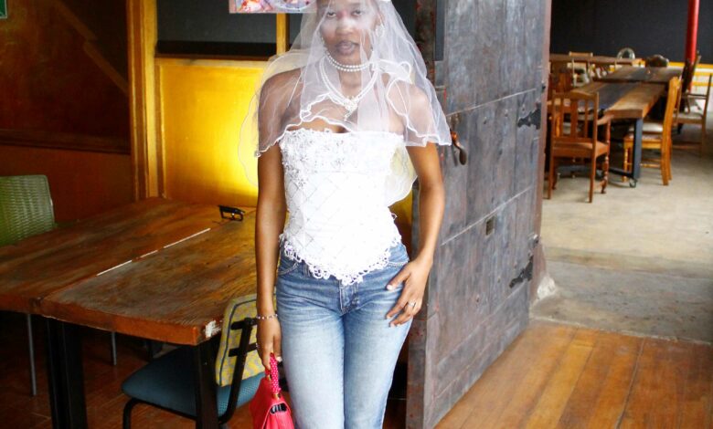 Nature and vivid colours on display at Snowflake Art Gallery ...