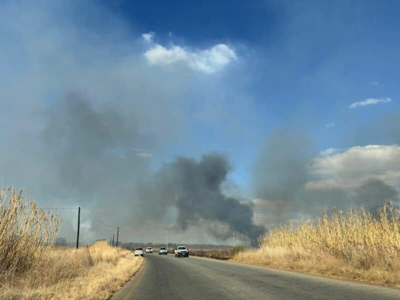Veldbrand langs Govan Mbeki | Potchefstroom Herald