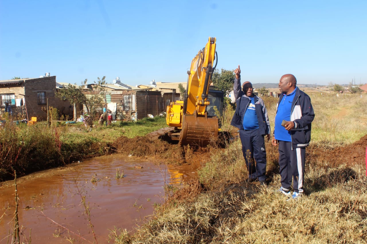 Tshepong residents hail their leaders! | Sedibeng Ster