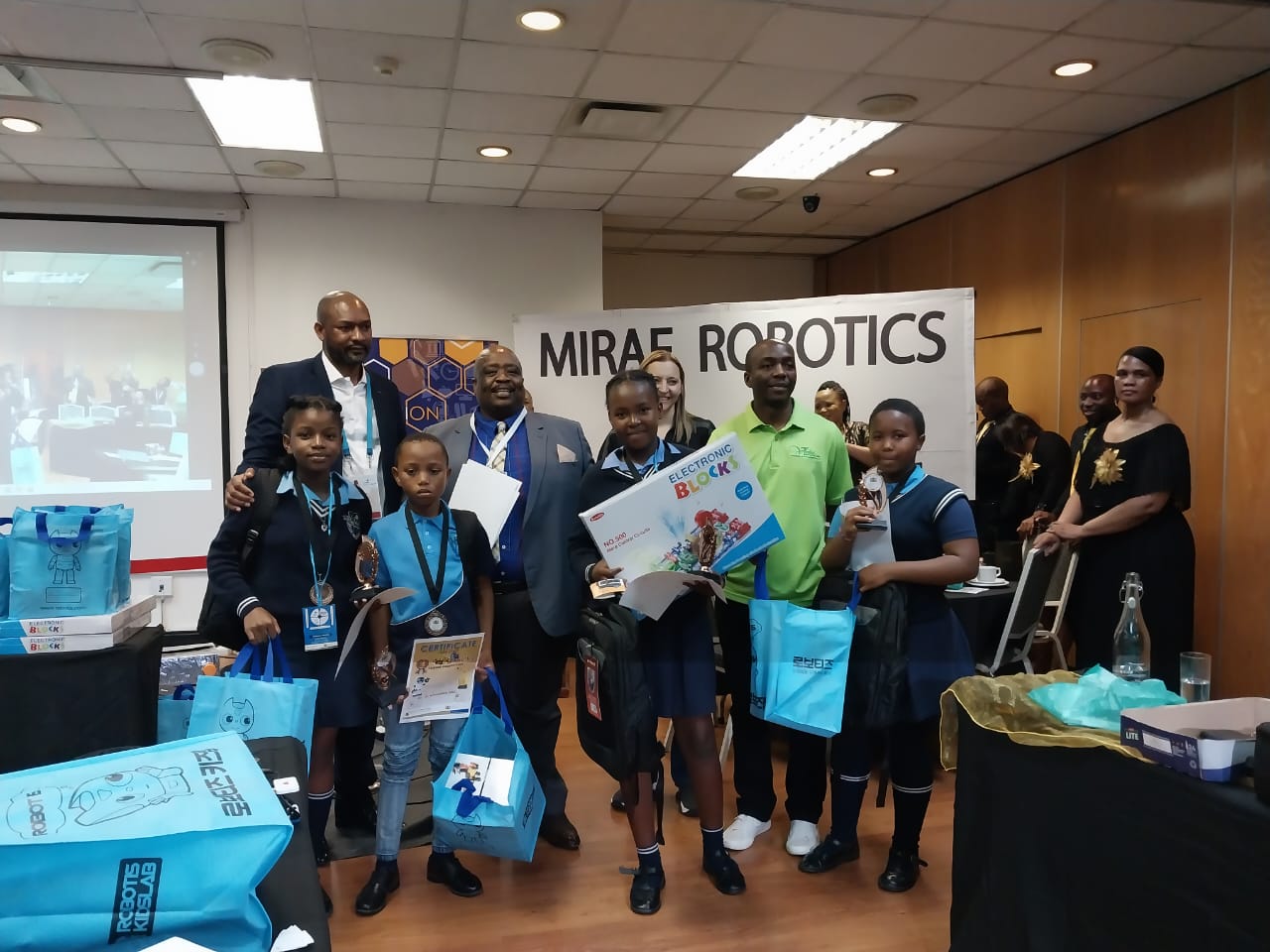 Tjhabatsohle set to represent Mzansi in Botswana robotics competition ...