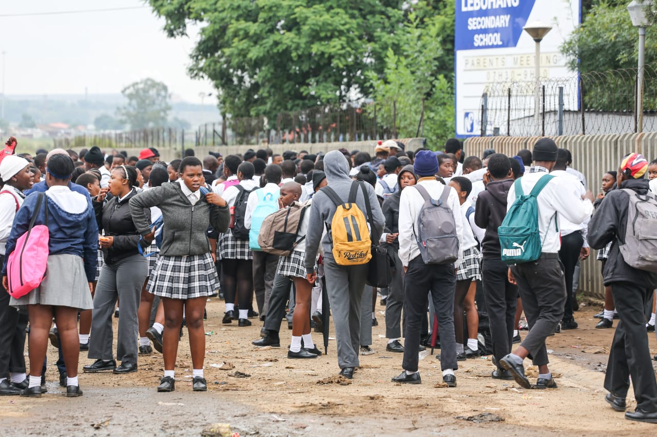 SGB lock gates at Lebohang Secondary School over worsening sewer ...
