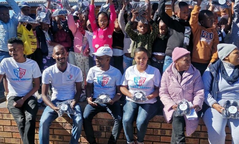 Thabo Rakhale Foundation puts smile to Qhoweng Primary School learners ...