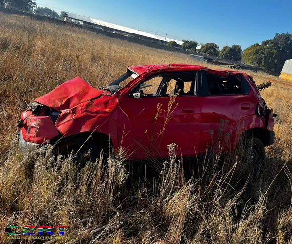 Two injured following a single motor vehicle rollover on the R59 ...